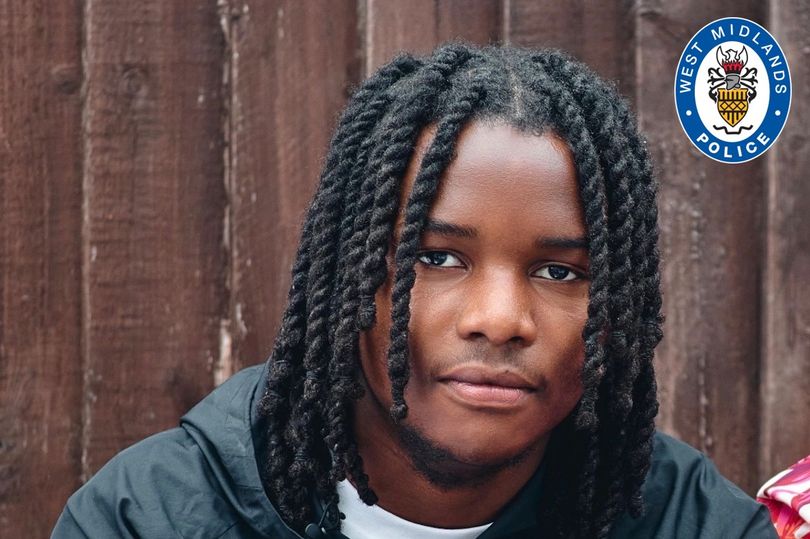 Acocks Green murder suspect still at large four days after teen stabbed ...