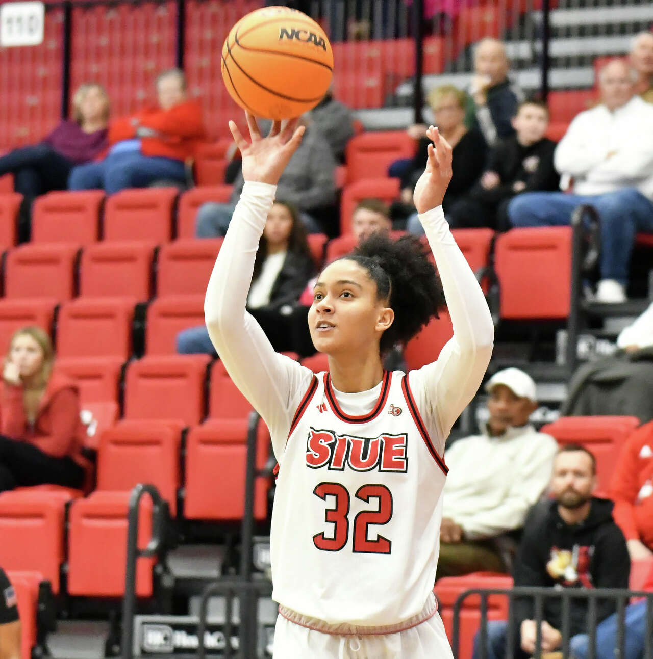 Cougars' rally falls short against Skyhawks