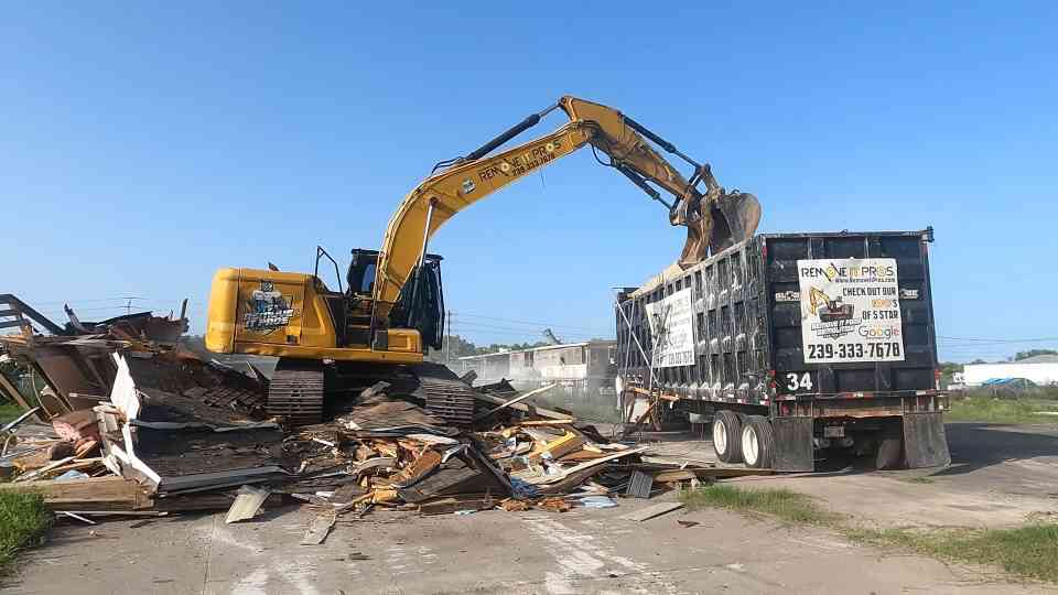 What was left behind in this abandoned property