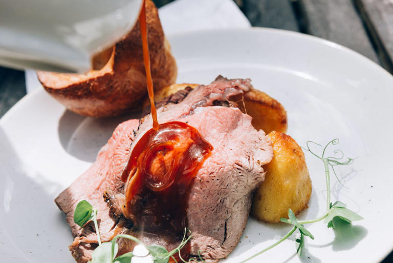 13 foods Queen Elizabeth loved most