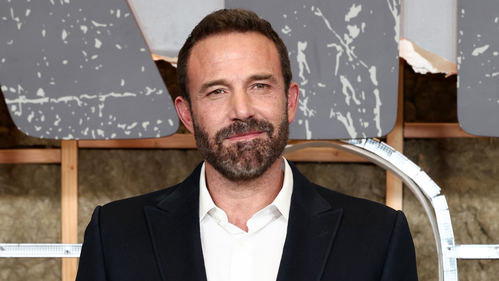 Ben Affleck jokingly defends taking his shirt off 'for no reason' in ...