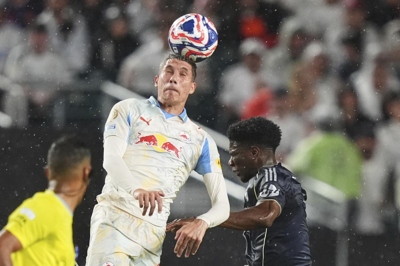 Ratkov in conferenza stampa: “La squadra è più importante del numero ...