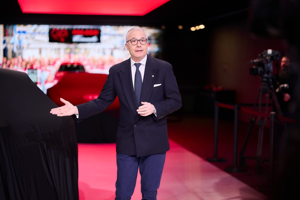 Santo Ficili, CEO de Alfa Romeo: "No me interesa Mercedes, quienes aman ...