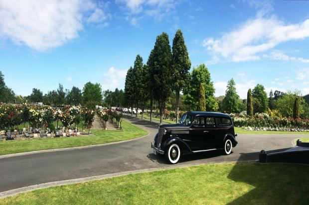 Glasgow funeral directors left in shock after car struck hearse and ...