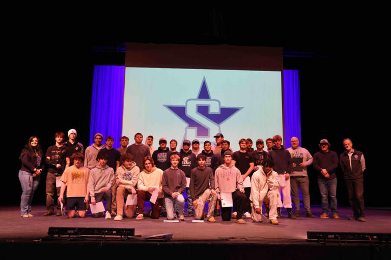 Assembly commends Kenai, Soldotna teams