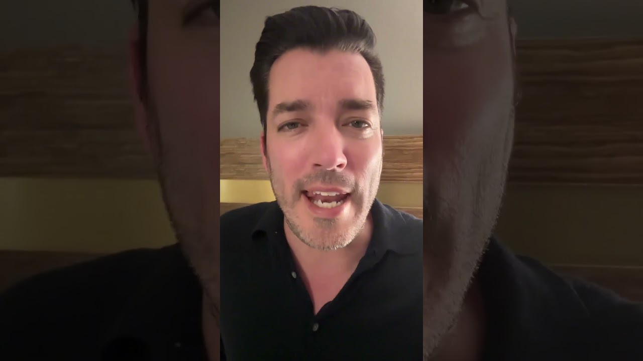 Jonathan Scott reacts to a rookie reno mistake