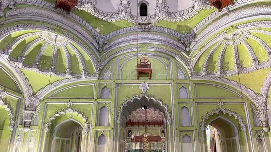 How Nawab Asaf-ud-Daula accidentally created Awadhi dum cooking while ...