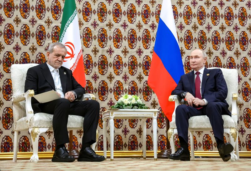 Poutine s'entretient de la situation en Iran avec Pezeshkian, Netanyahu