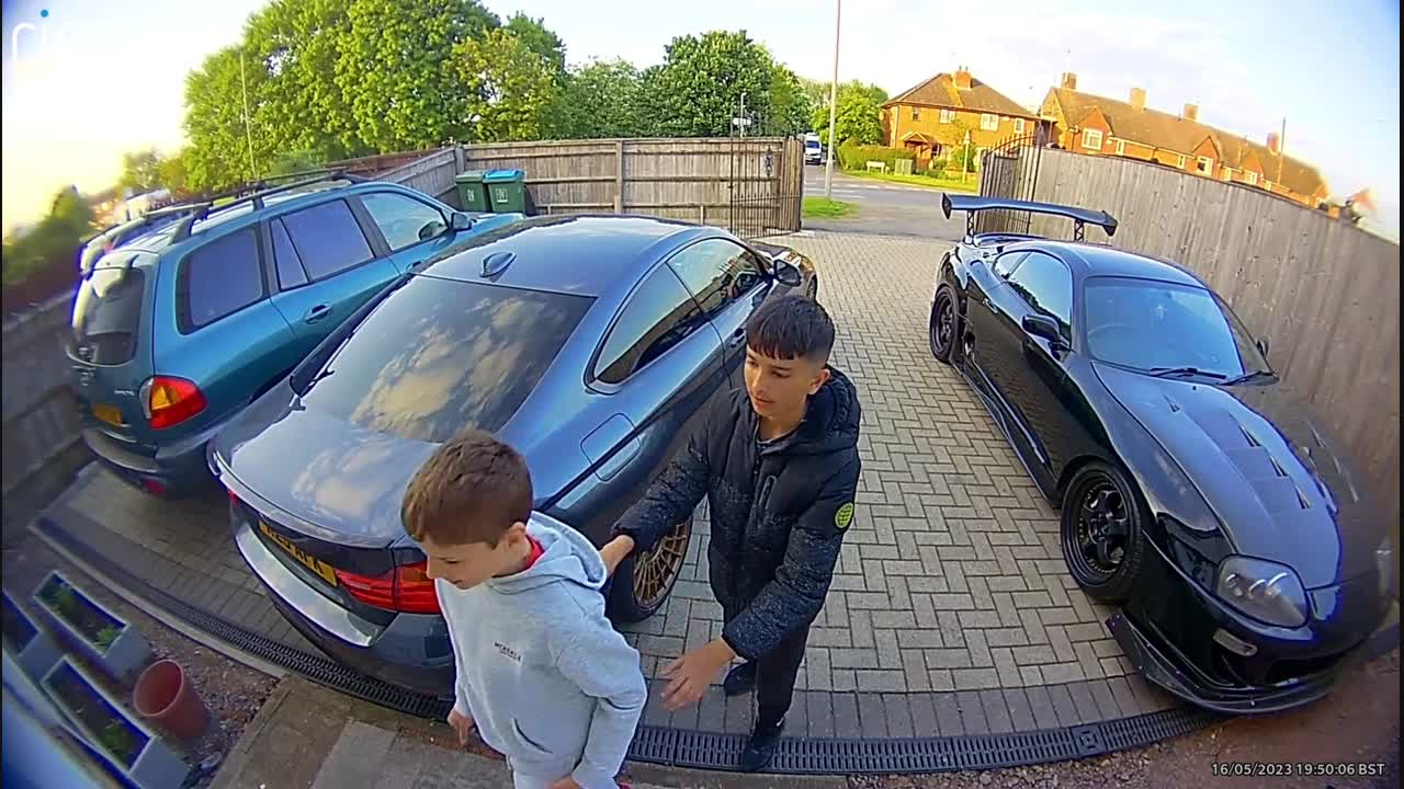 Courageous lads ask kind stranger to rev cool car
