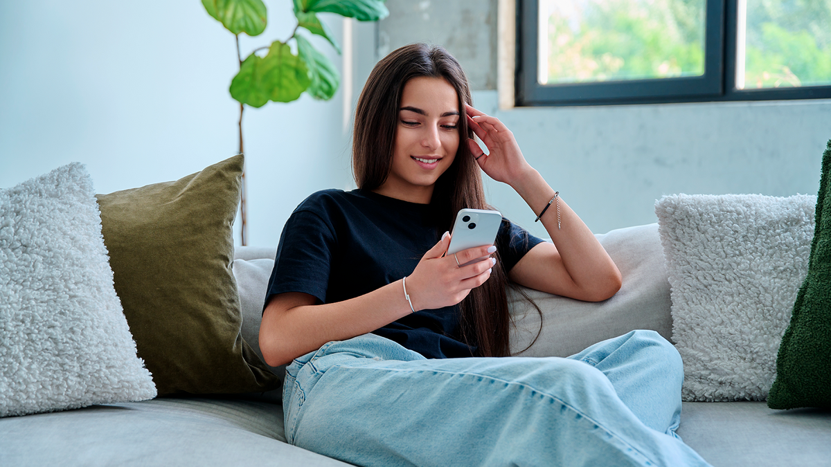 Pendant les soldes, Bouygues Telecom rend les smartphones premium bien ...