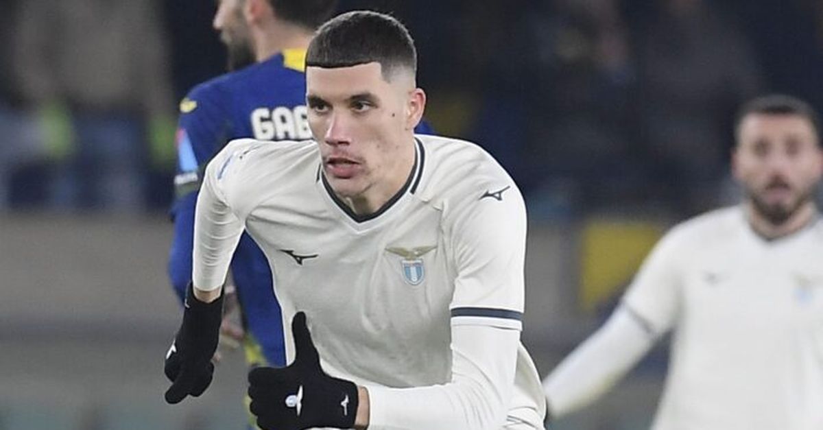 Lazio, dubbio a destra per Sarri. Le novità di formazione: Vecino ...