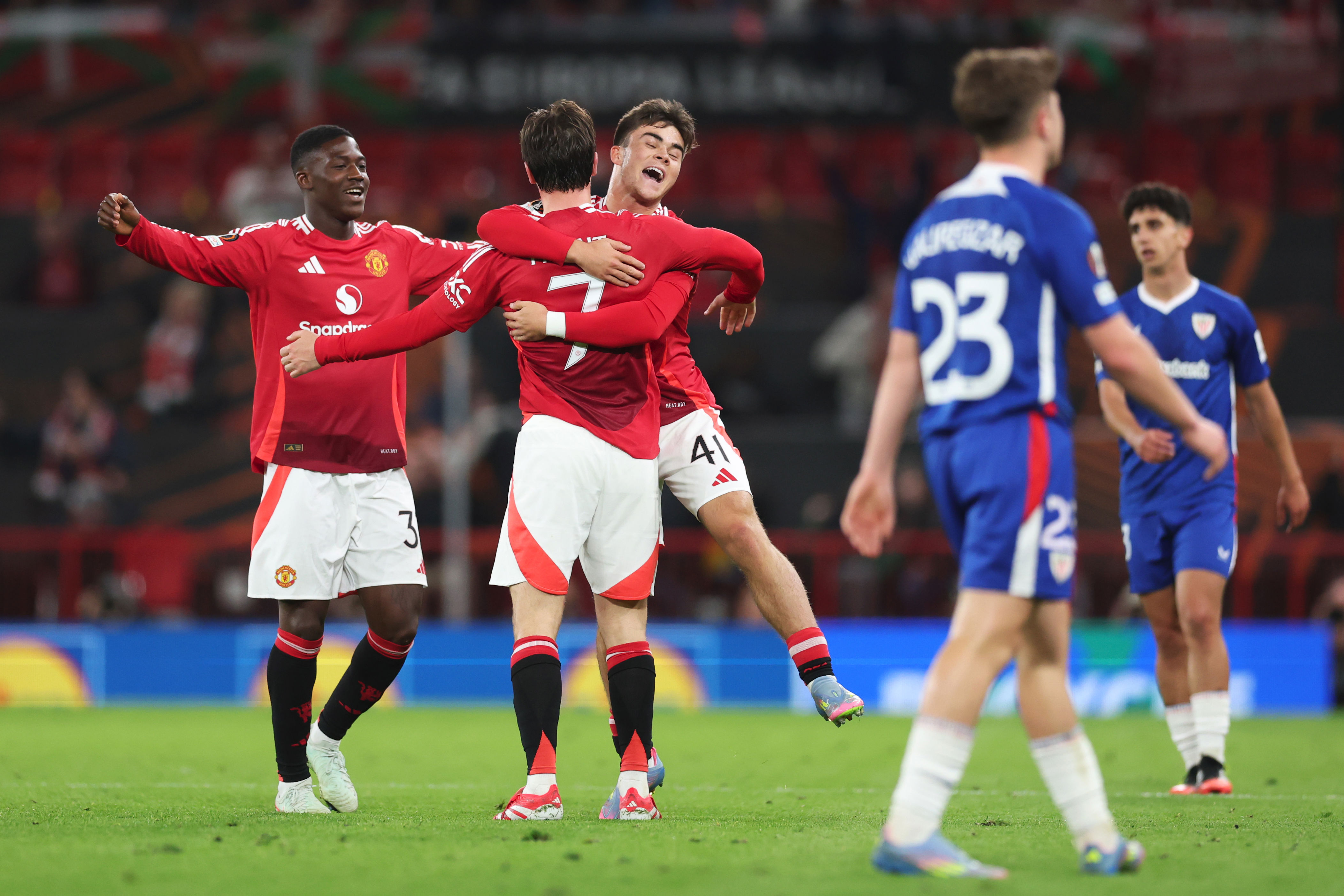 'Decision soon' - Manchester United transfer exit complicated by talks ...