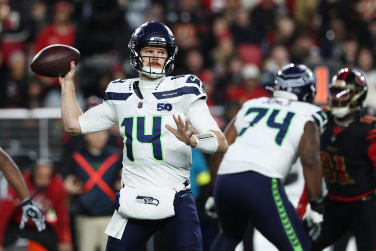 NFL divisional playoff picks: Broncos defeat Bills; Seahawks advance