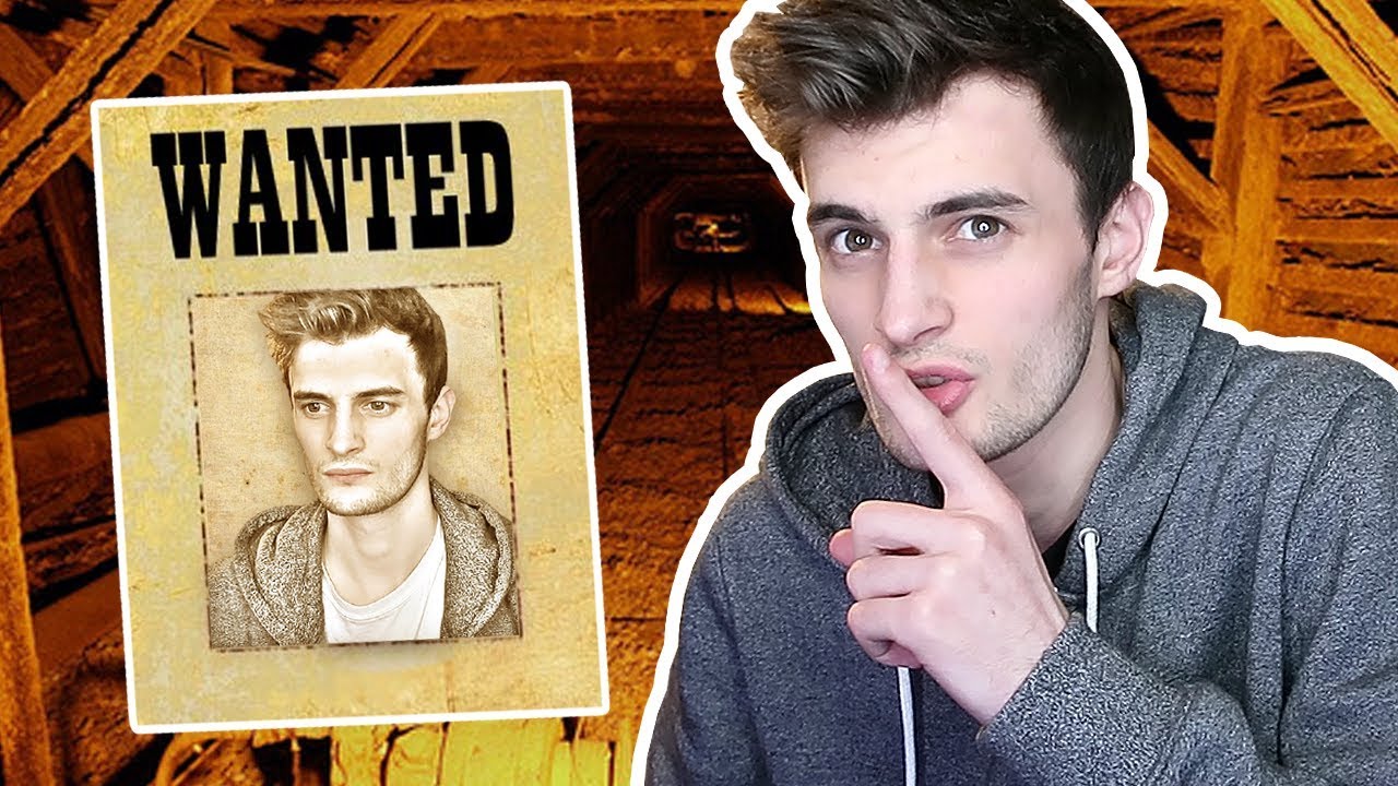 Murder Mystery player discovers killer hiding behind painting