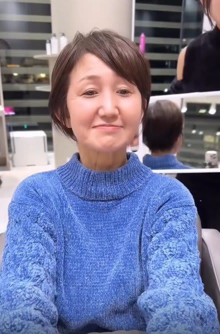 【大変身】前髪の癖に悩む女性が分け目なしショートヘアで大胆イメチェン!悩みの髪の薄さを感じさせない仕上がりに!