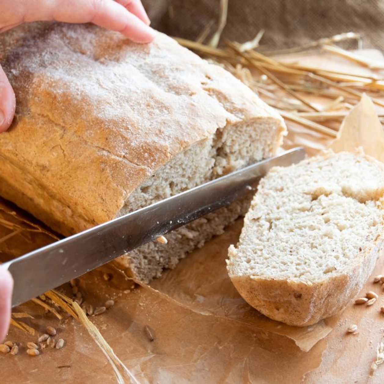 Votre pain ne sèchera plus au bout de 24 heures grâce à ces 2 aliments ...
