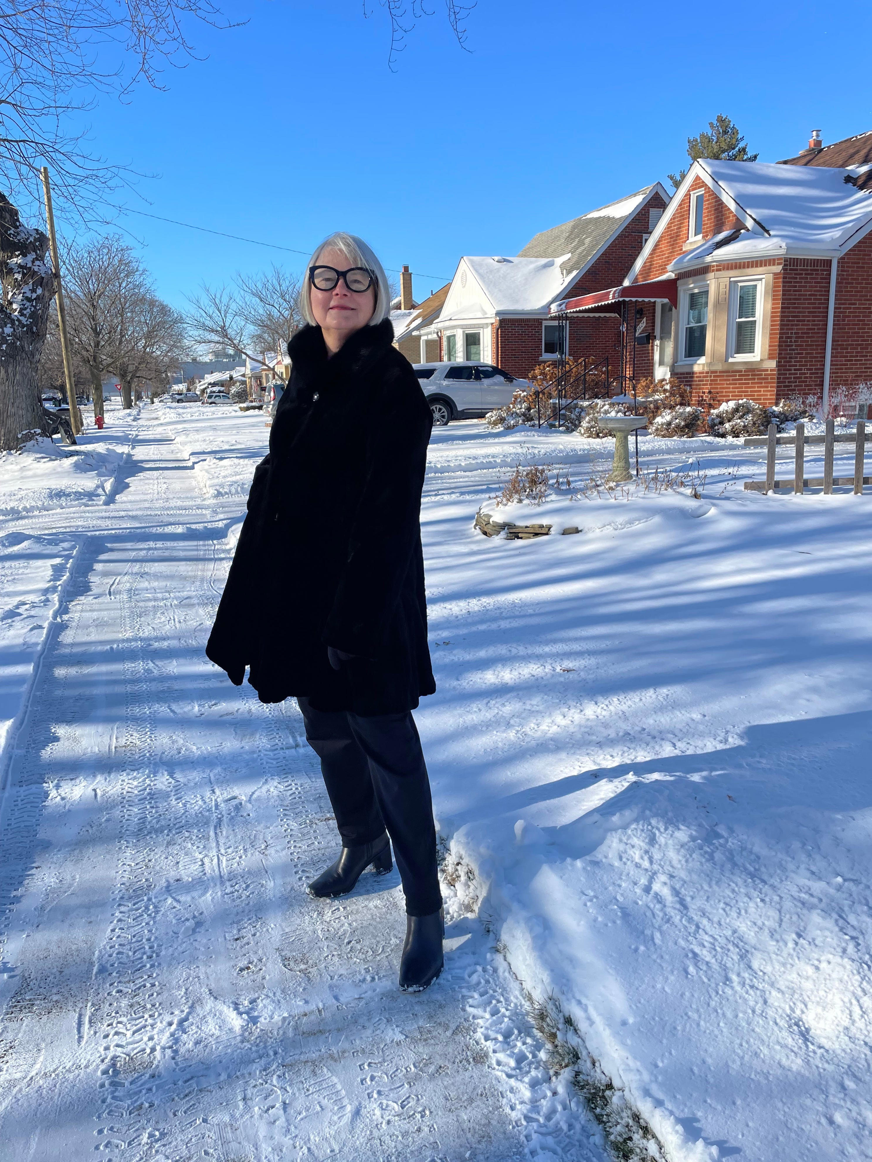 People are flocking to Dittrich Furs in Detroit for closing sale