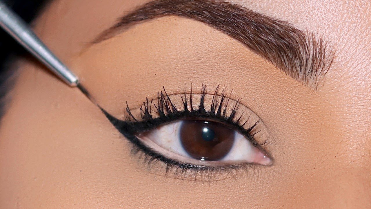 If you have hooded eyes, try this Arabic liner