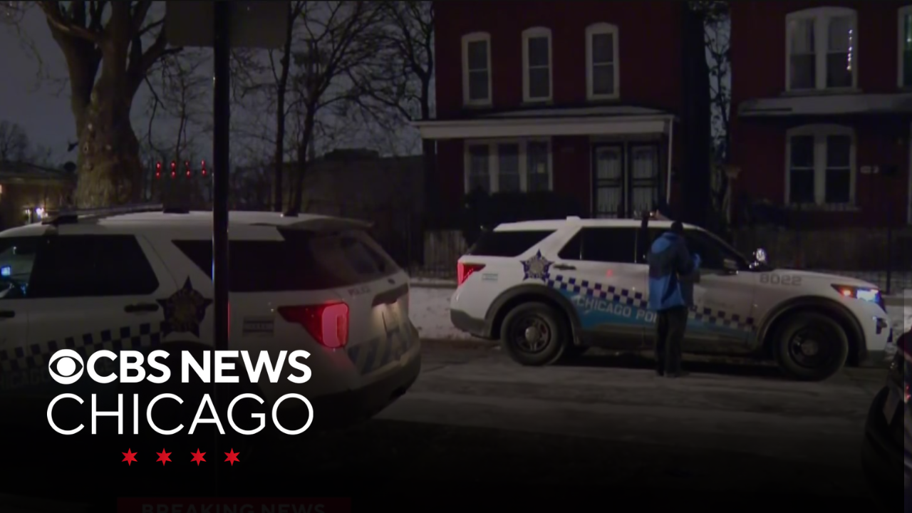 Man stabbed during robbery in Englewood