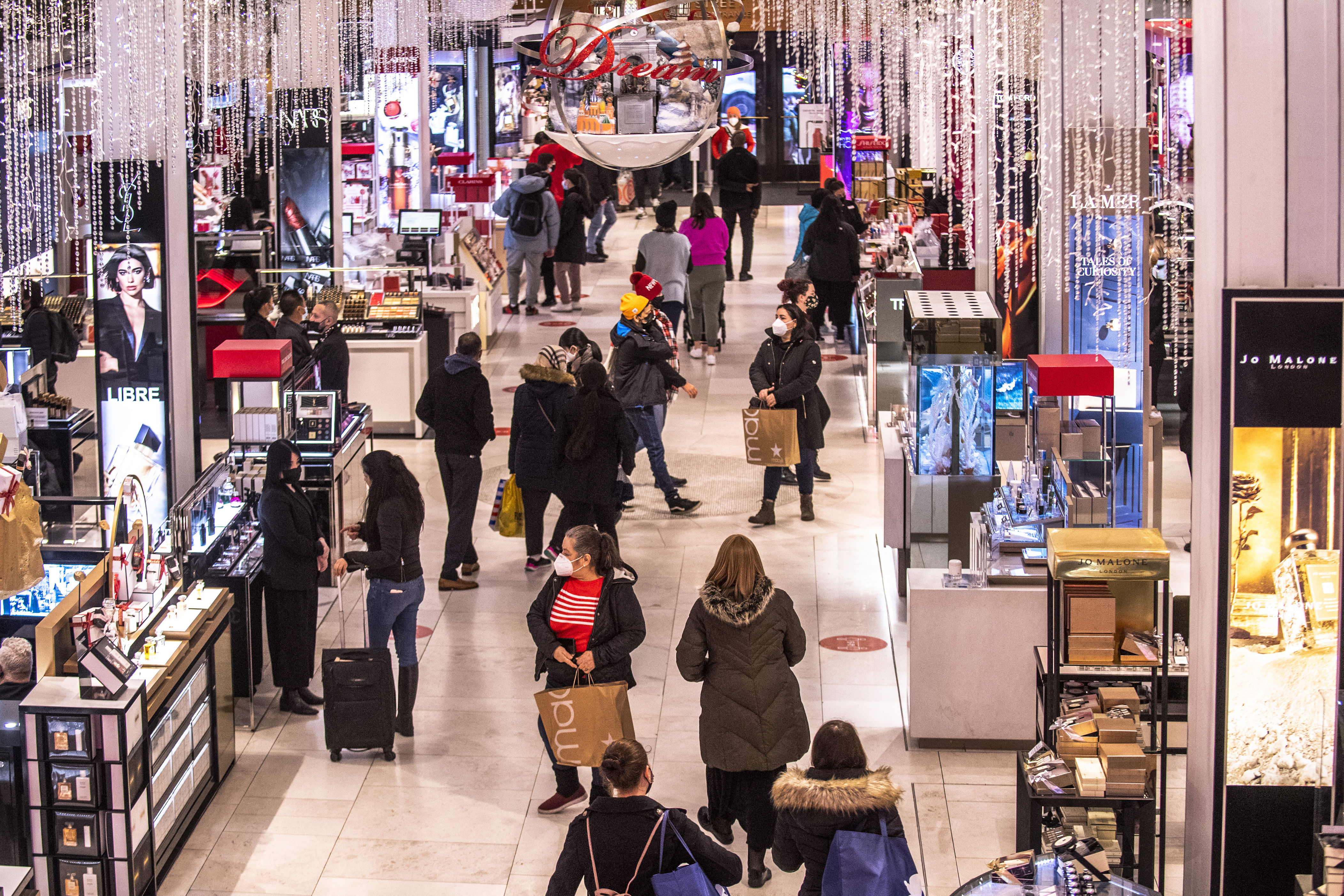 Best days to shop to save on food, clothing and electronics
