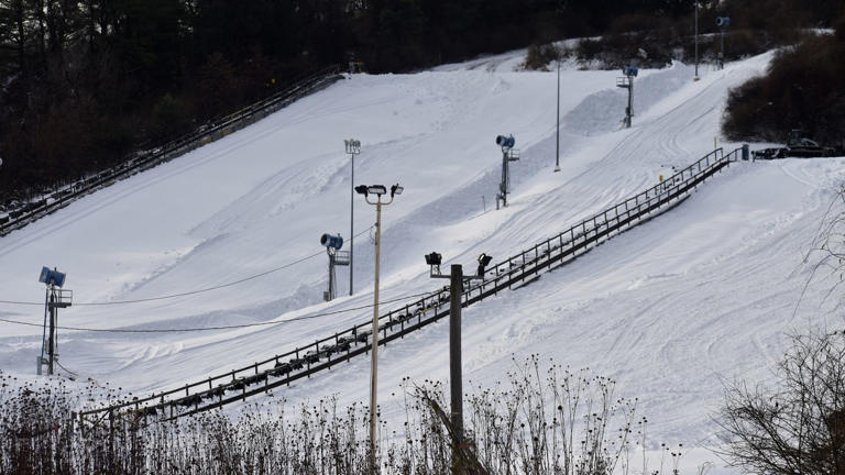 Where to sled, skate and hike in Pittsburgh this winter