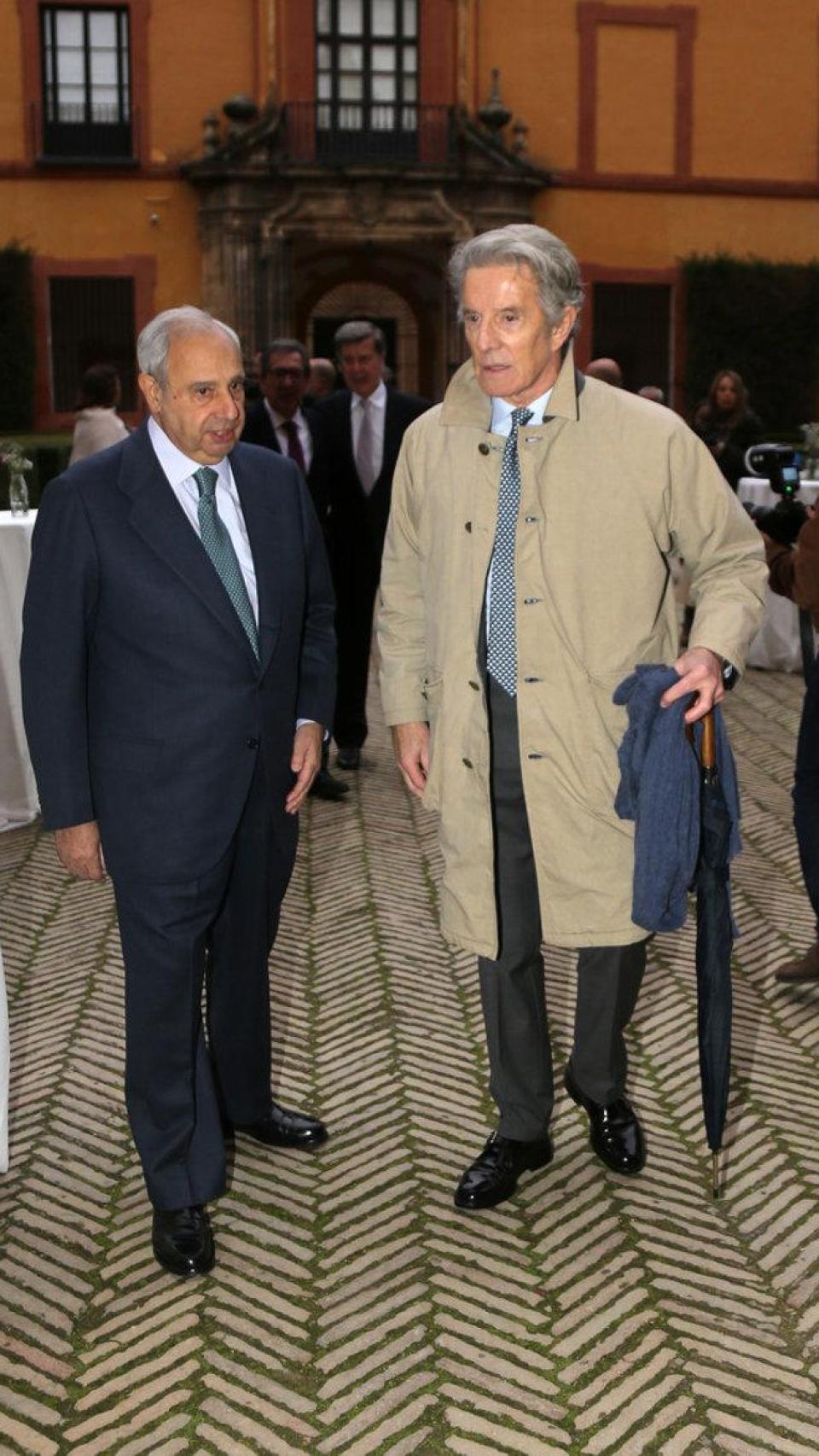 Cayetano Martínez de Irujo inaugura el centenario de la duquesa de Alba ...