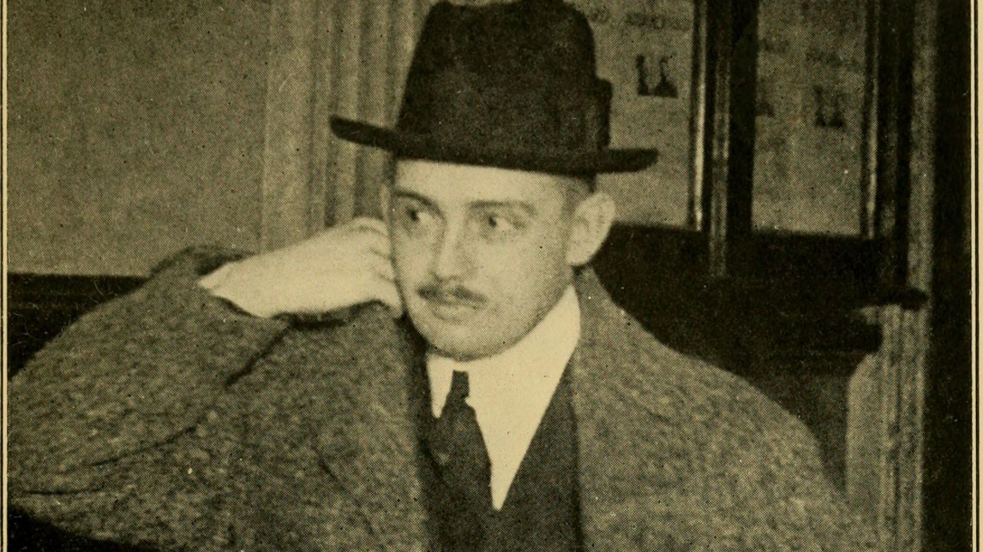 10 times top spies get caught & 10 where they avoided capture
