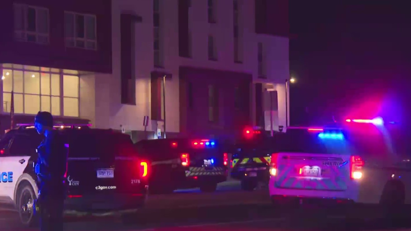 Adams County sheriff's deputy shot at apartment complex