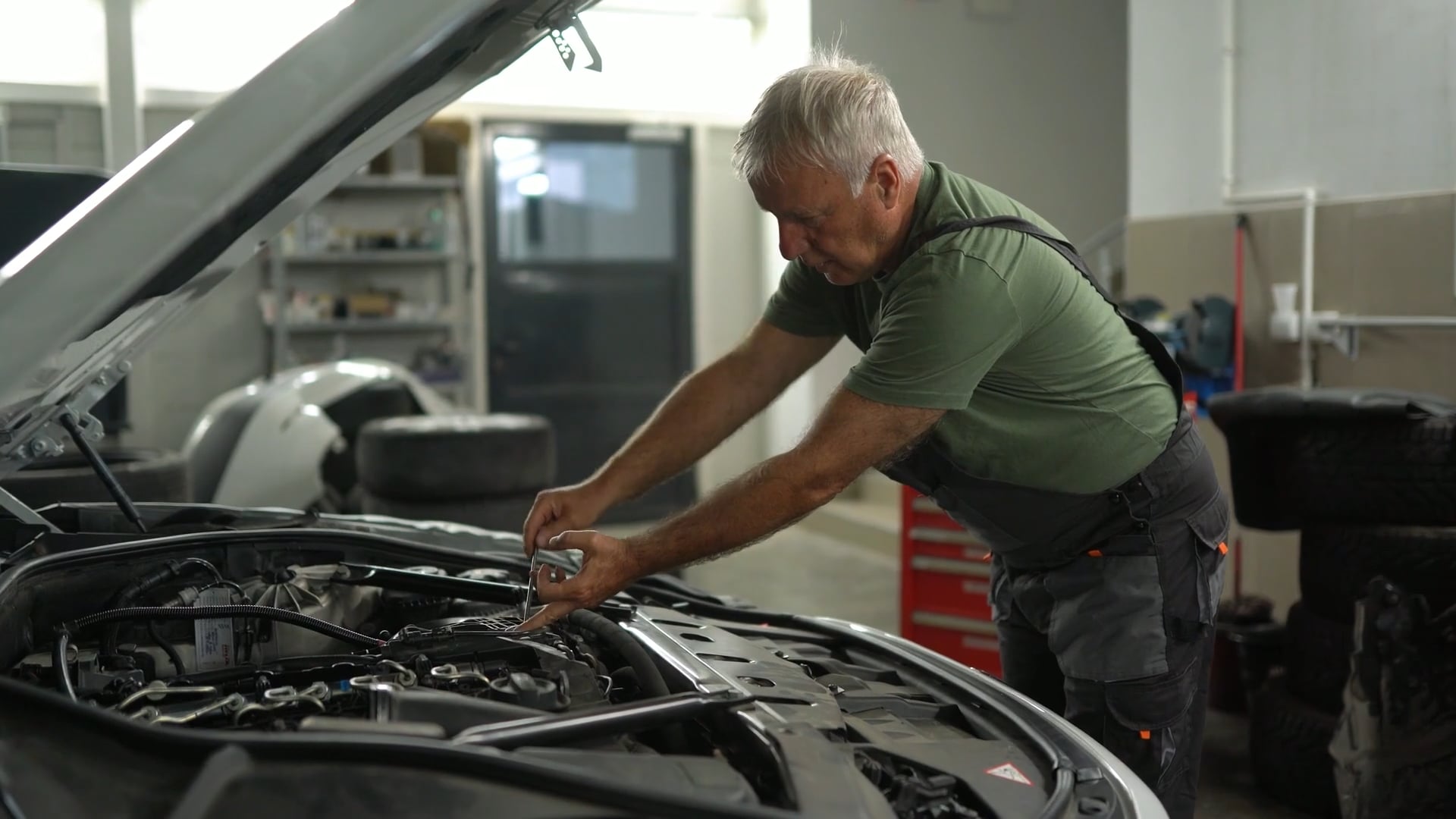 Retirement age increase eyed to fix benefits