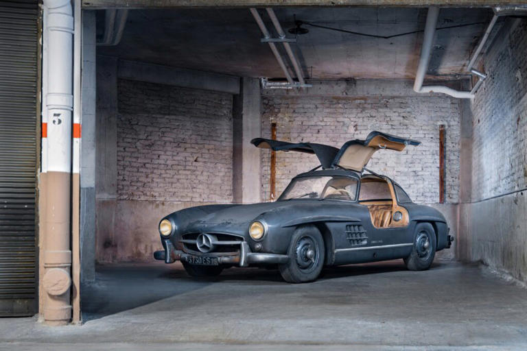 Dusty, unrestored Mercedes could fetch £4.4m at auction
