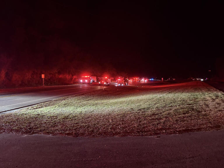Crews respond to early morning fire at abandoned home in New Hanover County