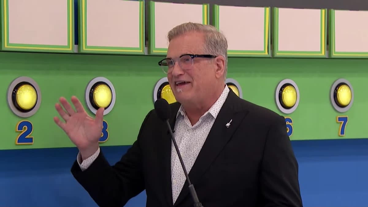 'Price Is Right' contestant wins a car thanks to Drew Carey's 'trick'