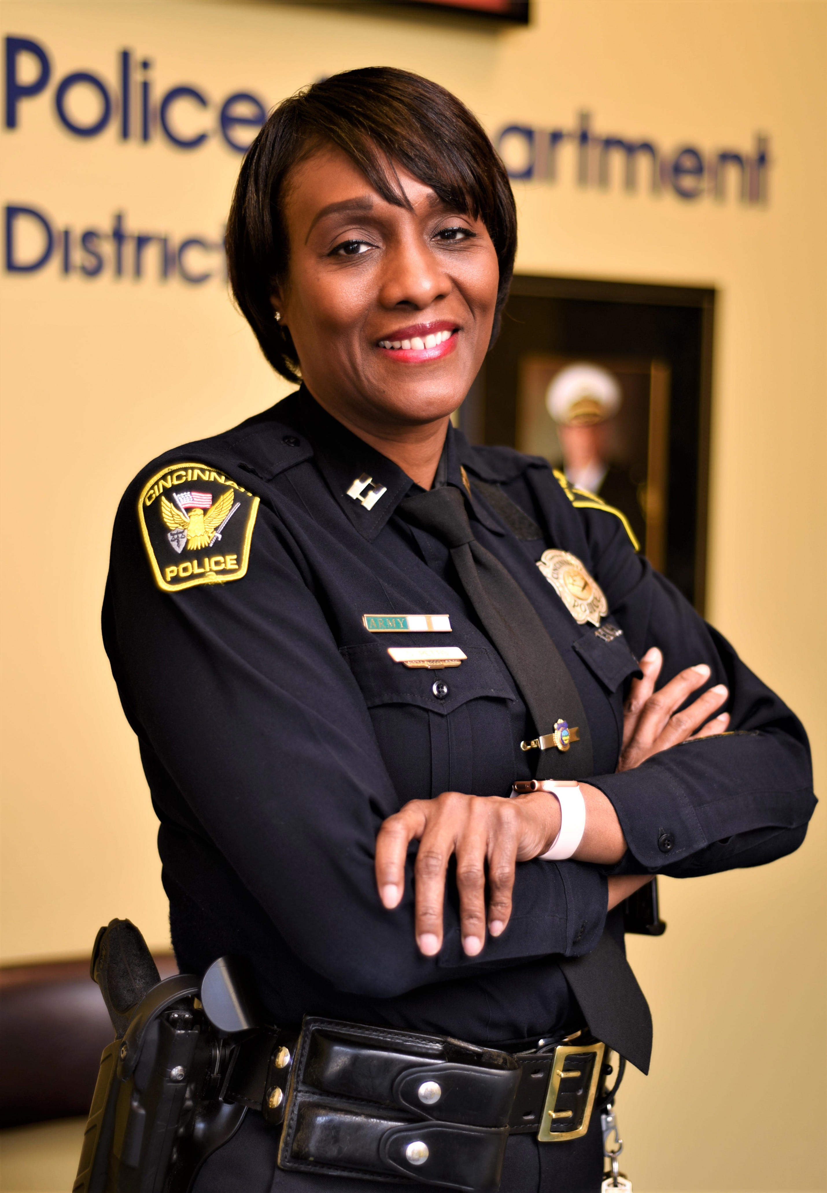 Fired Cincinnati police captain Danita Pettis to get her job back