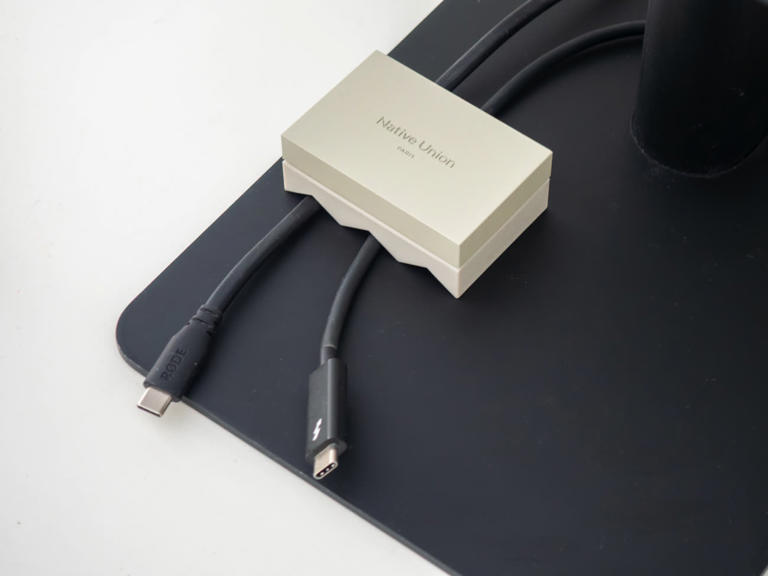 Native Union tire les range-câbles vers le haut