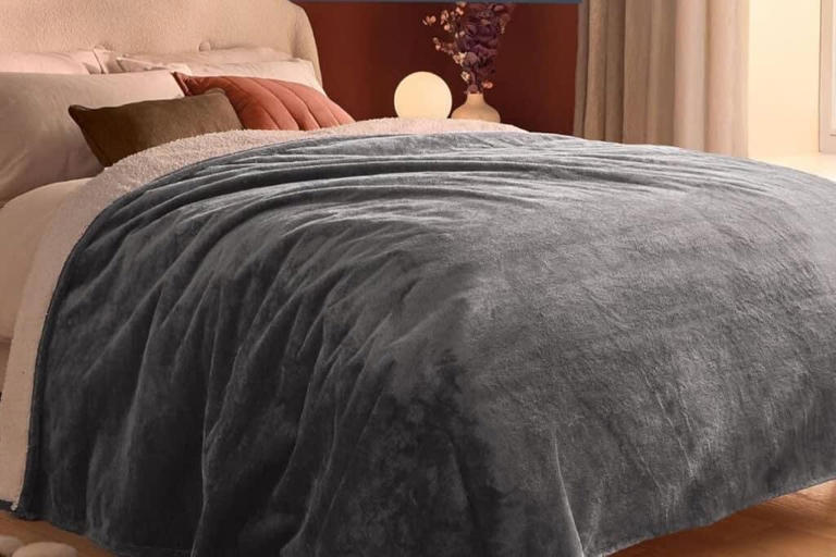 Stay warm with the Silentnight Heat Genie self heating blanket – no ...