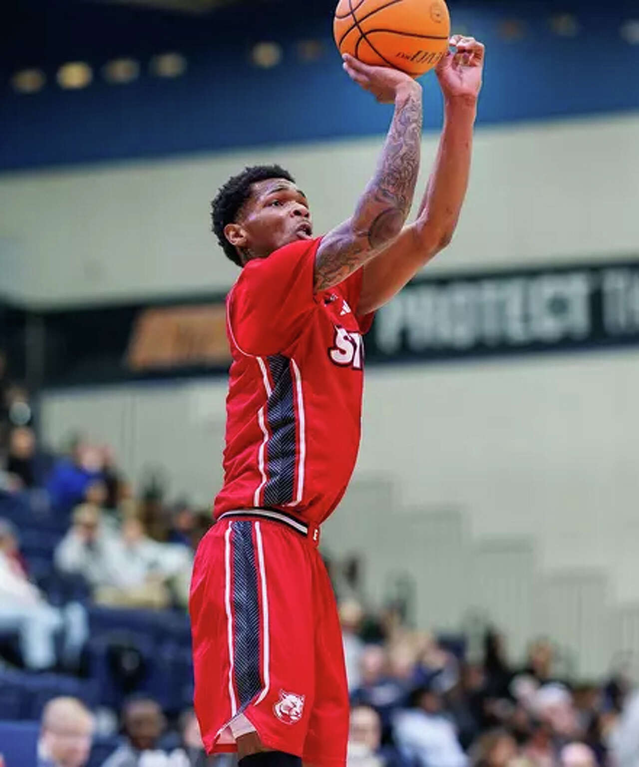 SIUE men fall to UT Martin in defensive battle