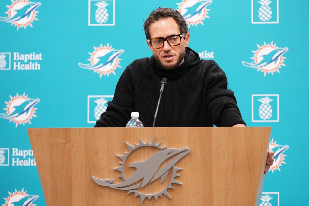 Darren Waller witnessed Mike McDaniel’s cold-blooded Dolphins firing ...