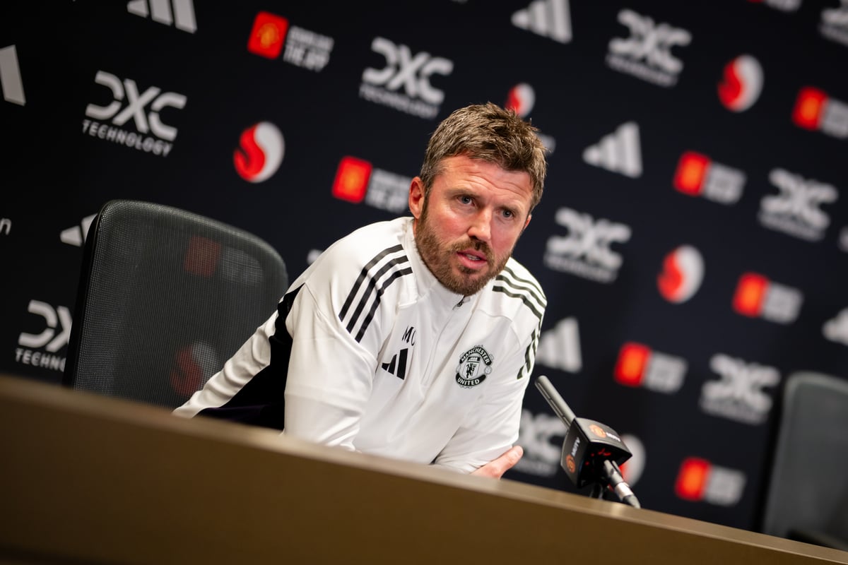Carrick responds to Keane's 'big mouth' dig at his wife Lisa