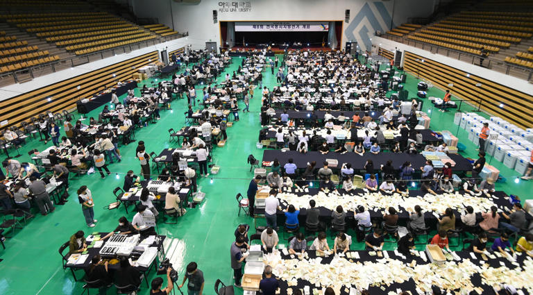 Parents silent on government debt for children