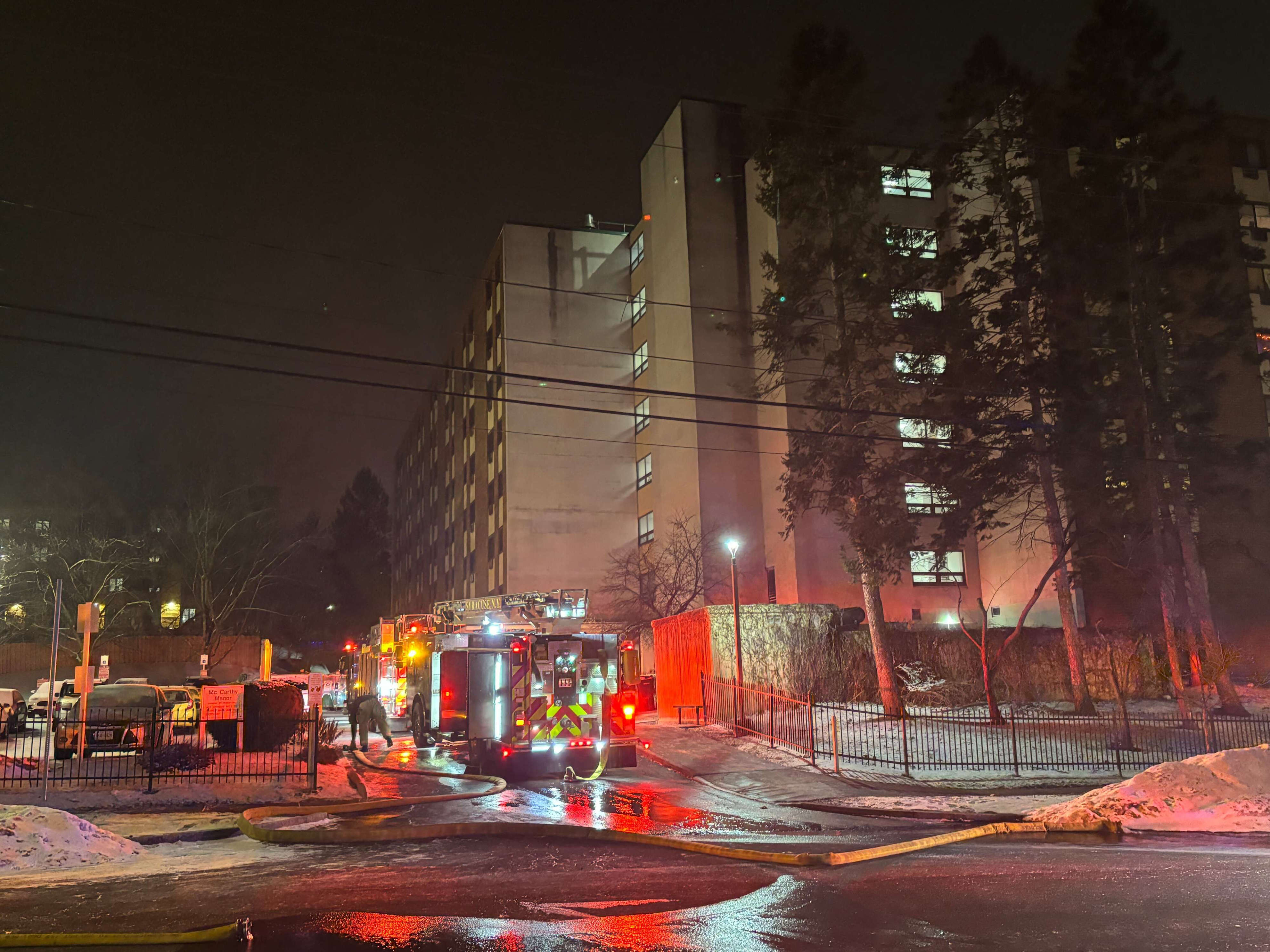 Fire on fifth floor of Syracuse apartment building put out quickly
