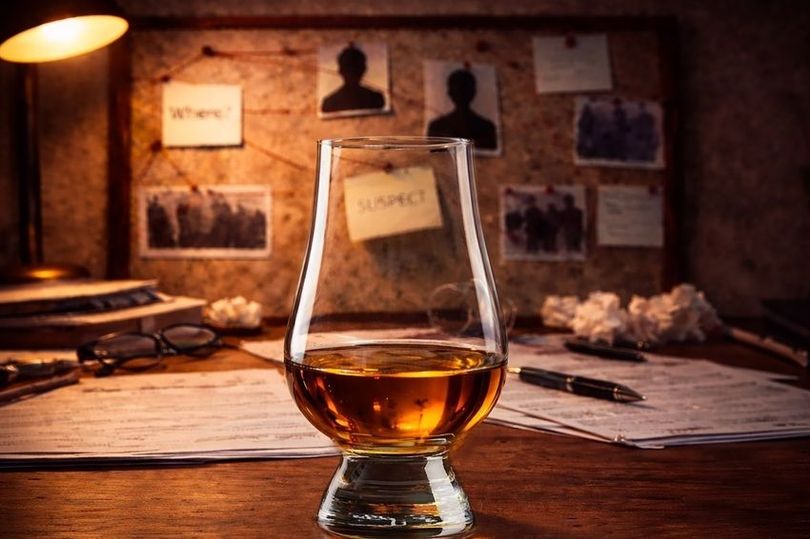 Glencairn Glass raises a toast to return of crime short story competition