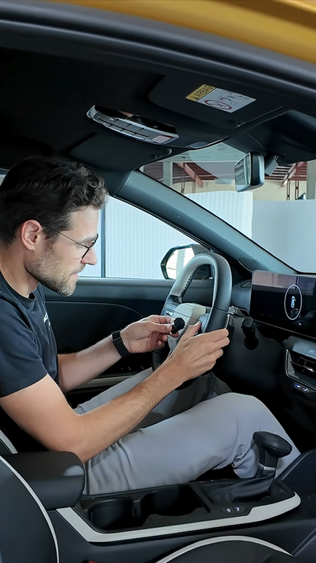 Interior del nuevo Kia K4 de cerca ASMR