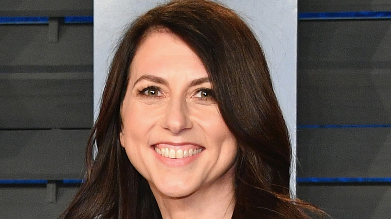 Jeff Bezos' ex-wife MacKenzie Scott gives Donald Trump subtle middle ...