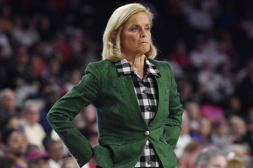 Kim Mulkey confirms two LSU coaches have left team before March Madness