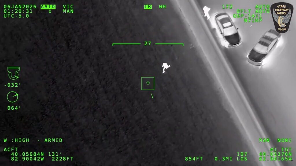 Suspect flees police after a dramatic car chase