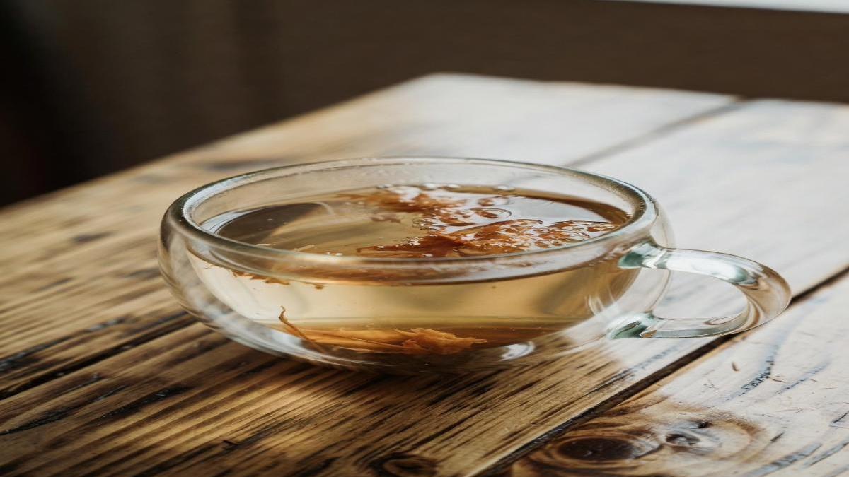 Cancer Dietitian Warns Against Popular Healing Tea Trend: Why Soursop ...