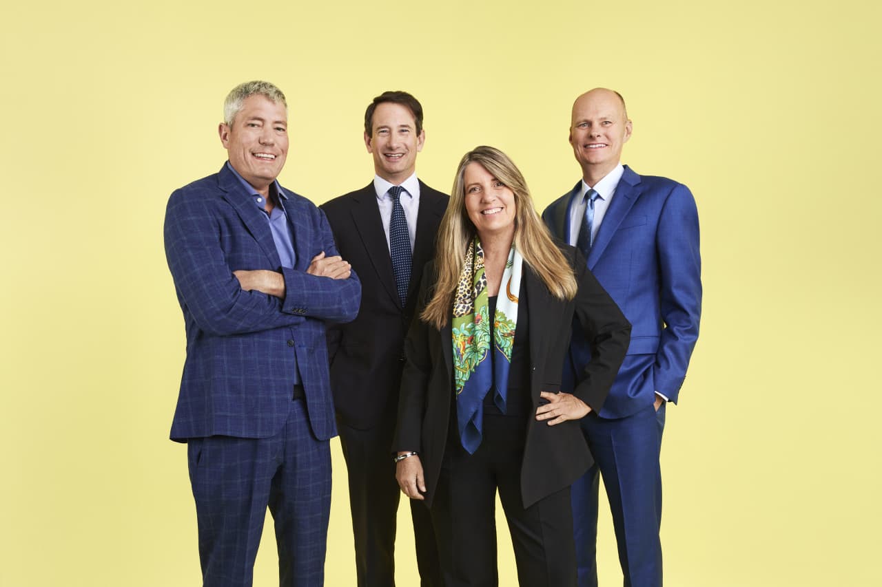 30 stocks to buy in 2026, according to our roundtable pros