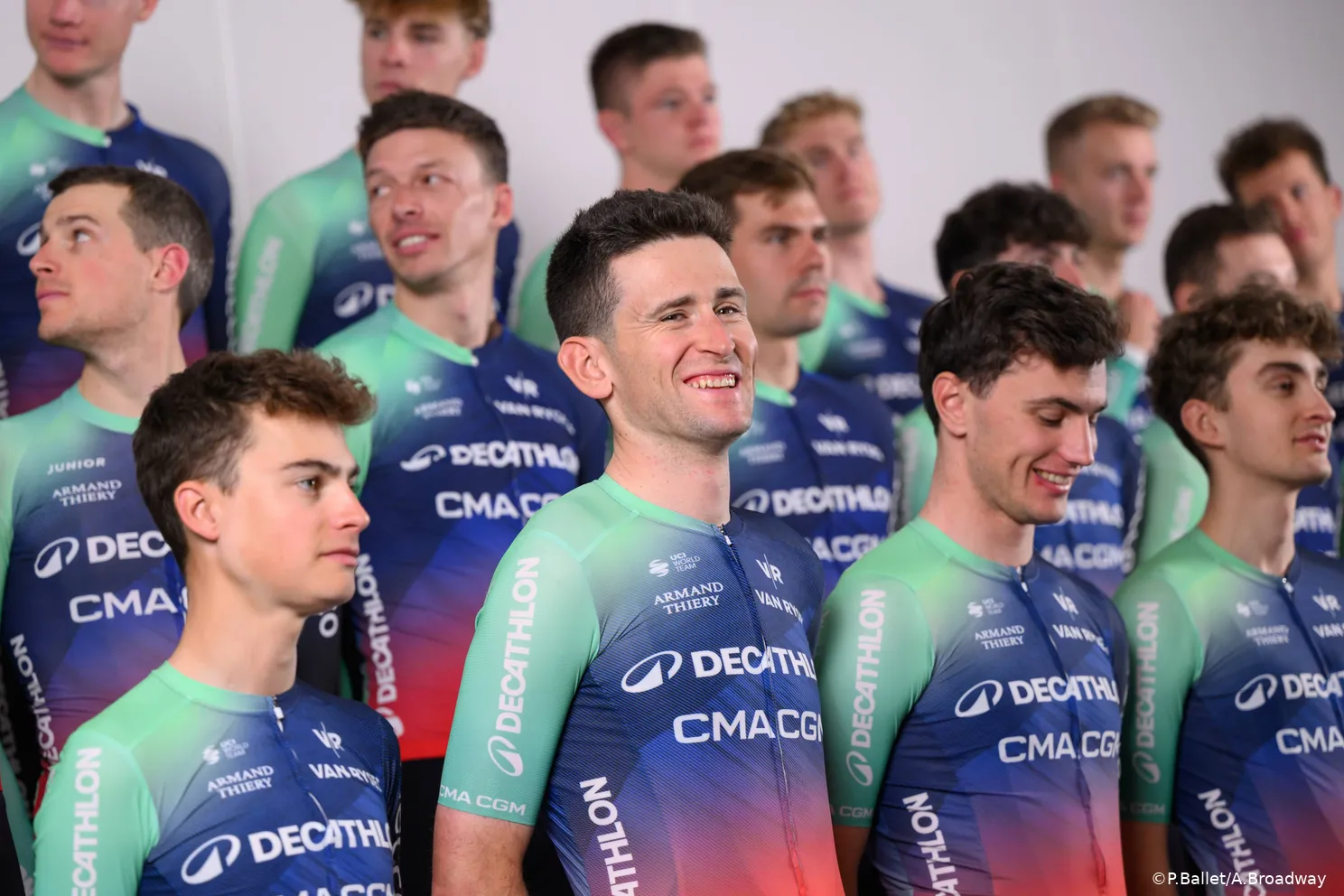 Oliver Naesen na 10 onafgebroken jaren voor het eerst niet naar Tour de ...