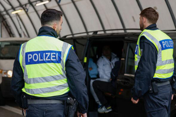 EU country shows UK how it's done as 12k migrants leave country