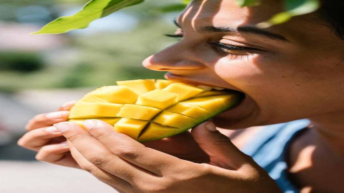 Are mangoes too high in sugar? Experts explain why this sweet fruit is ...